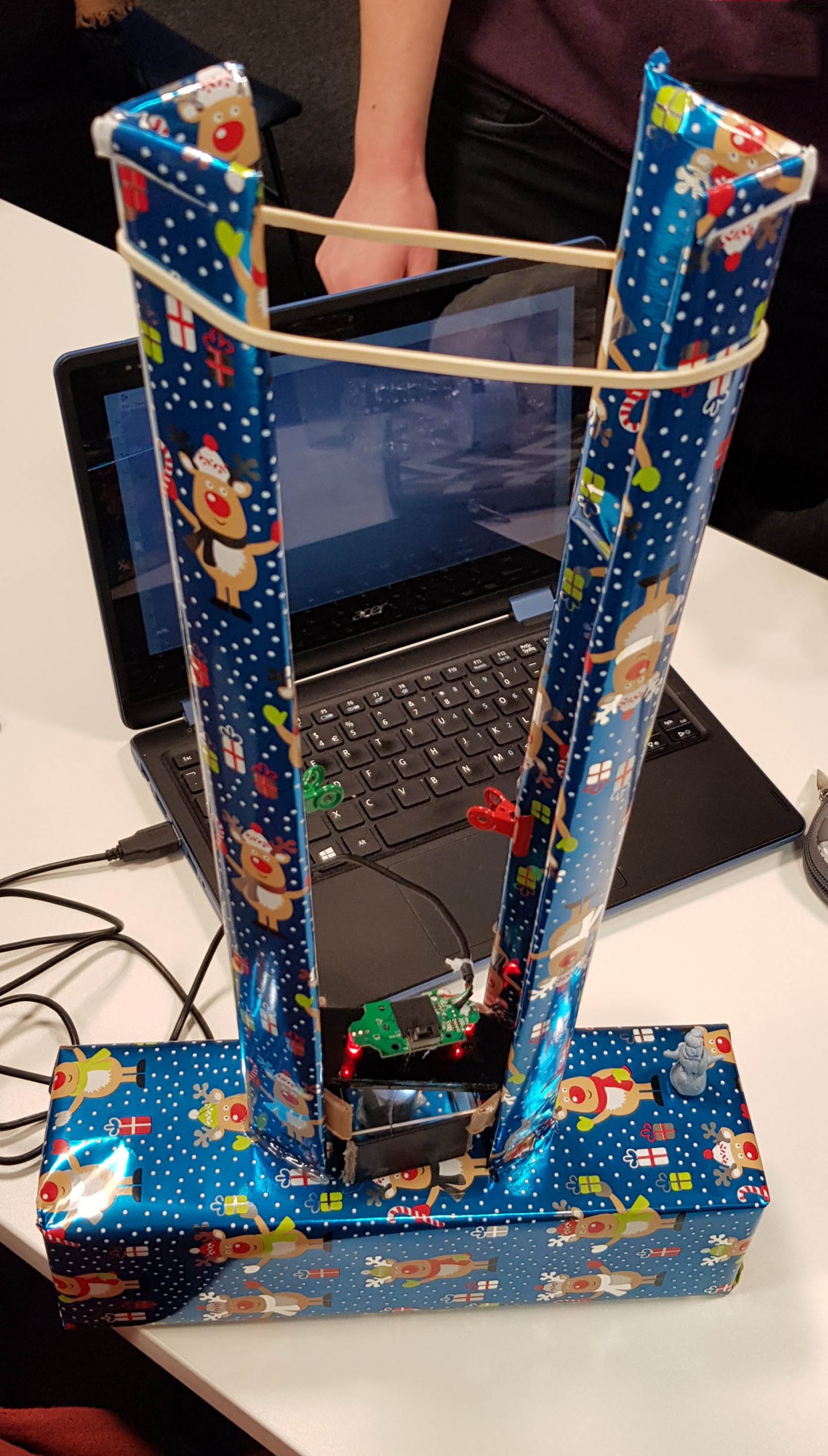 Microscope Challenge 2018 | CDT Advanced Materials Characterisation